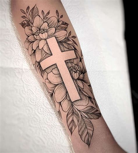 Cross Tattoo Ideas For Females: Unique & Meaningful Designs - CGS Connect