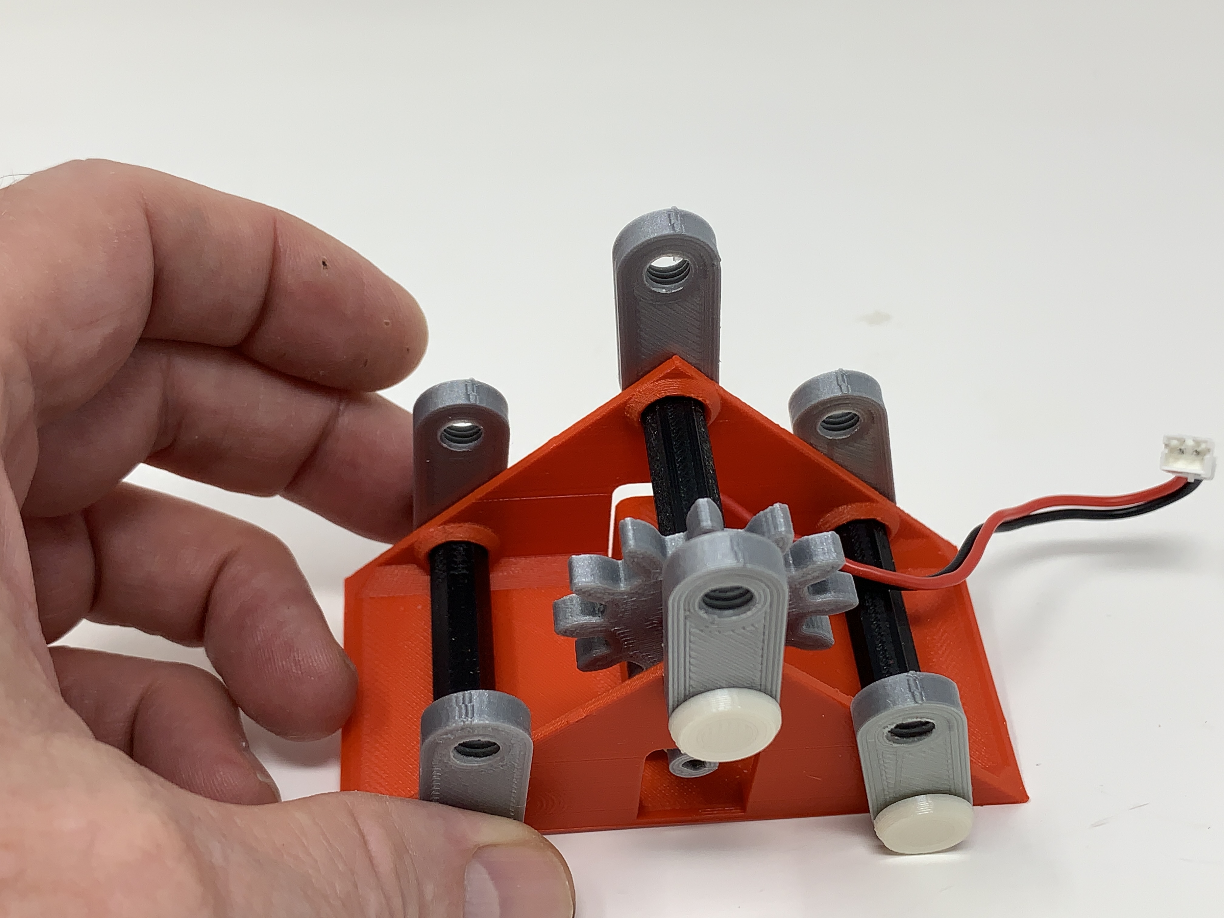 3D Printed Figure Eight Mechanism: Movable Design Guide - CGS Connect